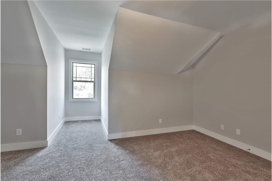 Craftsman House Plan - 3 Bedrms, 3.5 Baths - 3061 Sq Ft - #213-1004