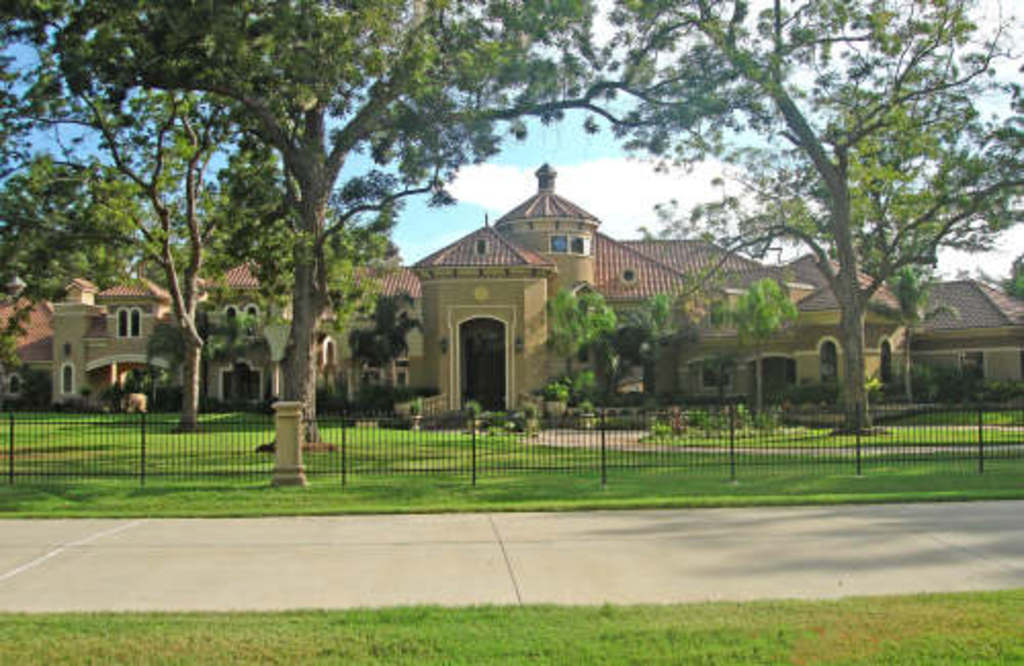 5000 to 10000 Square Foot House and Mansion Floor Plans
