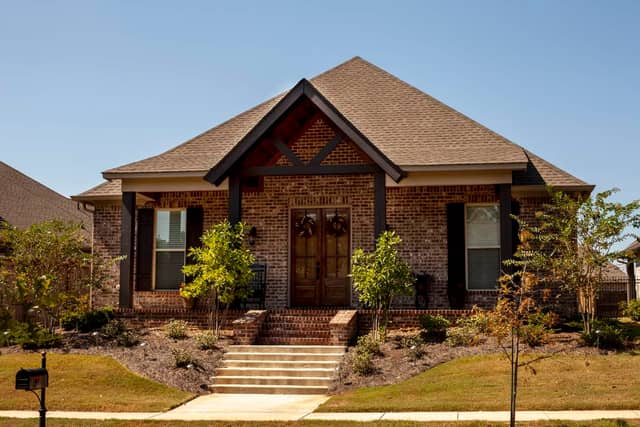 Narrow Lot Ranch Plan - 4 Bedrm, 2.5 Bath, 2566 Sq Ft - Plan #140-1104