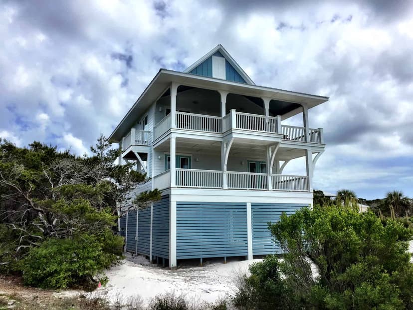 Beachfront Home Plan - 4 Bedrms, 3.5 Baths - 2593 Sq Ft - #168-1165